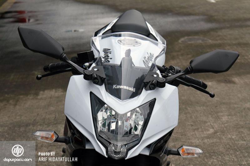 Ubah Tampilan Ninja 150RR 2 Tak dengan mengganti kaca spion dari RR ...