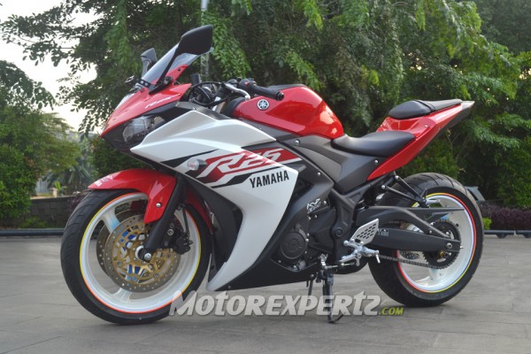 Ini dia modif Yamaha R25 ban tapak lebar dan pake double disk! gagah ...