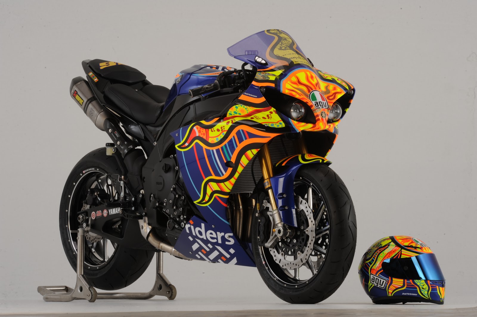HOT! SPECIAL EDITION plus LIMITED EDITION DECAL fullbody VR46 SUN MOON ...