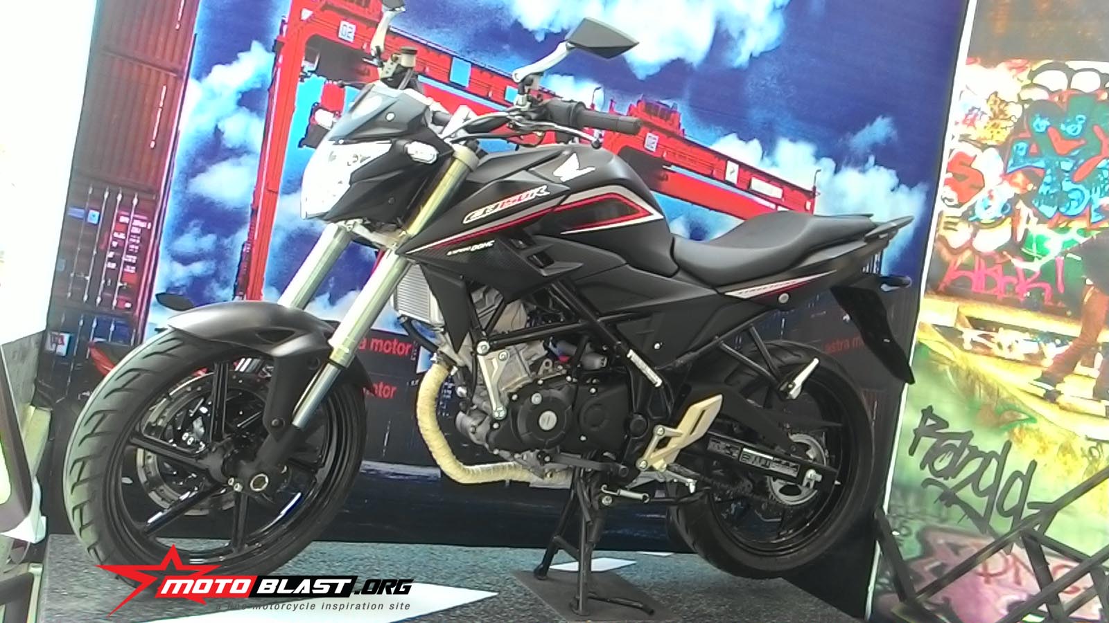 Modif Simple Exclusive berkualitas untuk all new CB150R! makin gagah ...