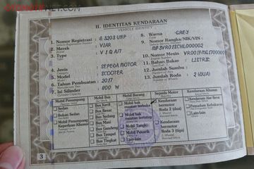 Wah ternyata begini BPKB dan STNK motor listrik..ada apa aja sih?! - MOTOBLAST