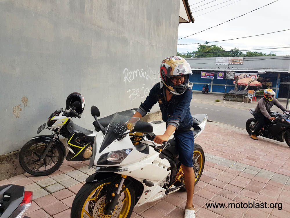 Modifikasi Stiker decal Helm Ink CL-Max dan New Vixion berlivery SHOEI ...