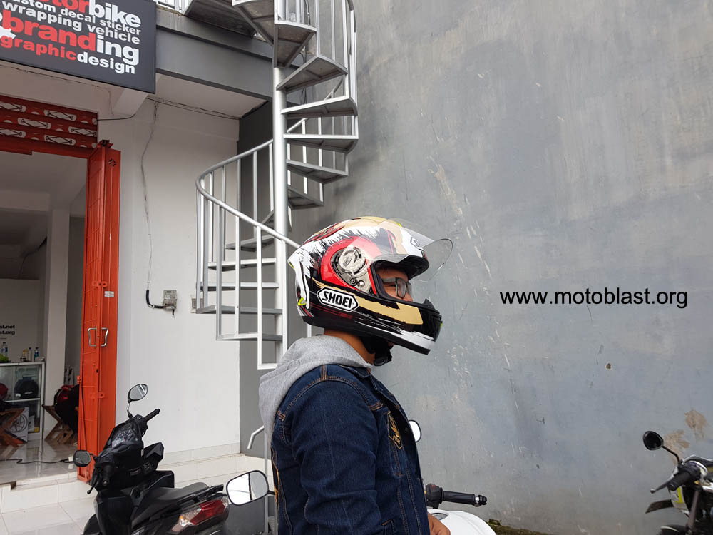 Modifikasi Stiker decal Helm Ink CL-Max dan New Vixion berlivery SHOEI ...