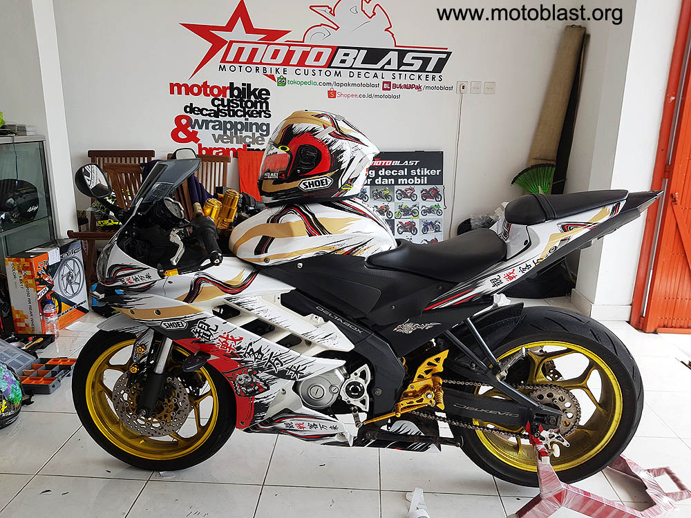 Modifikasi Stiker decal Helm Ink CL-Max dan New Vixion berlivery SHOEI ...