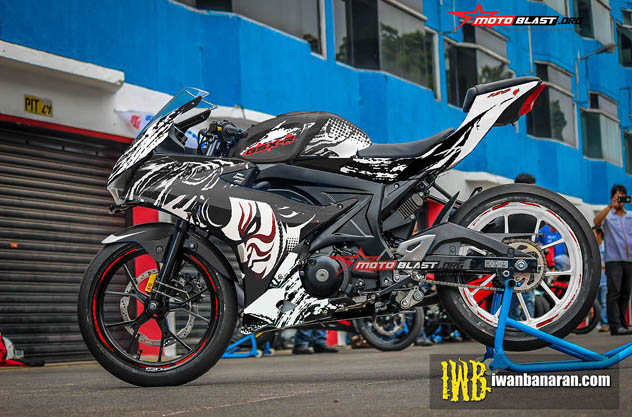 Modifikasi Striping Suzuki GSX-R150 black Kabuki - MOTOBLAST