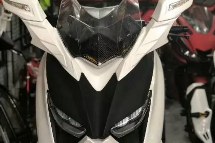 Unik! Yamaha Xmax 250 pake Winglet model Batman! kok jadi kayak tanduk ...