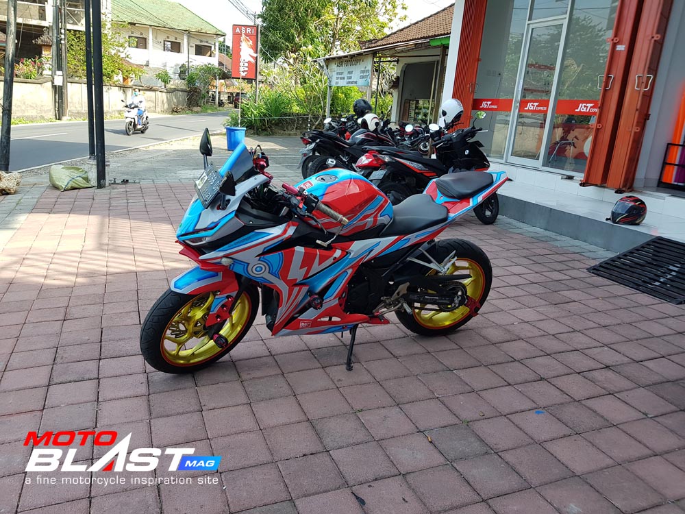 Modifikasi Honda CBR150R Facelift Ultraman Ginga - MOTOBLAST
