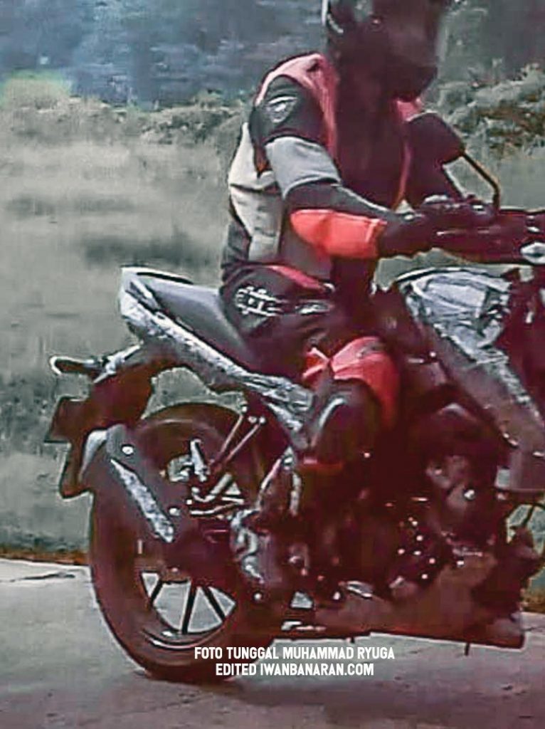 Suzuki GSF150 Bandit bentuk Render berdasarkan spyshoot - MOTOBLAST