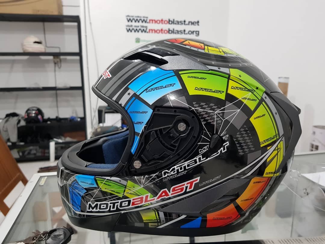 Wrapping Stiker Decal Helmet INK Duke jadi tema LS2 Motoblast seragam ...