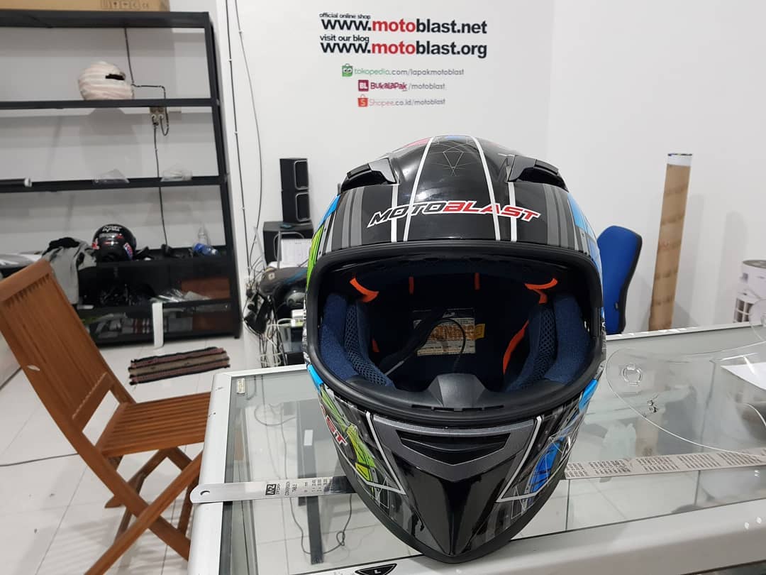 Wrapping Stiker Decal Helmet INK Duke jadi tema LS2 Motoblast seragam ...