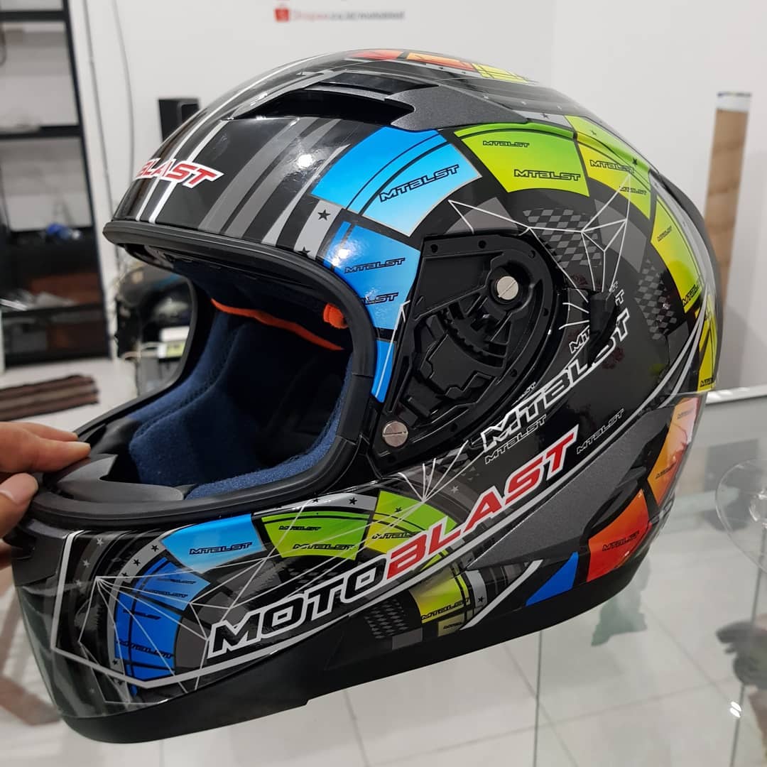 Wrapping Stiker Decal Helmet INK Duke jadi tema LS2 Motoblast seragam ...