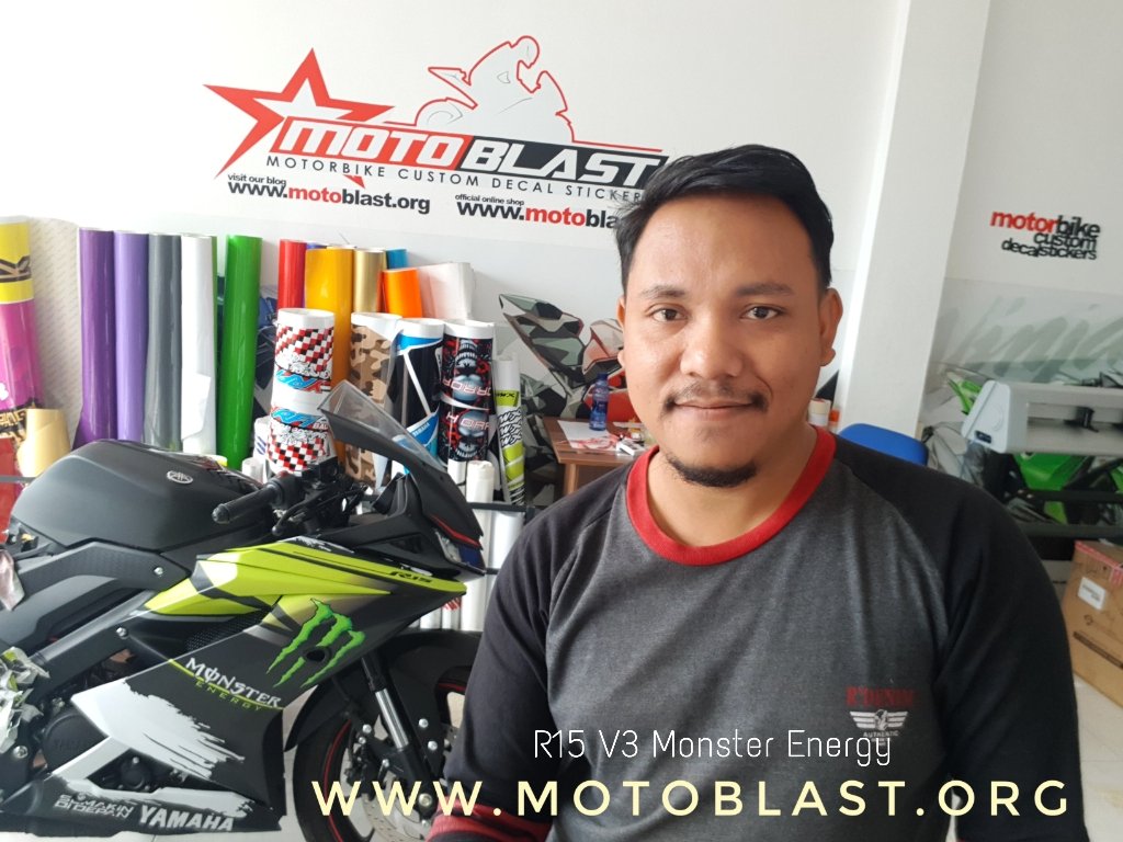 Decal R15 V3 Motoblast livery Monster energy - MOTOBLAST