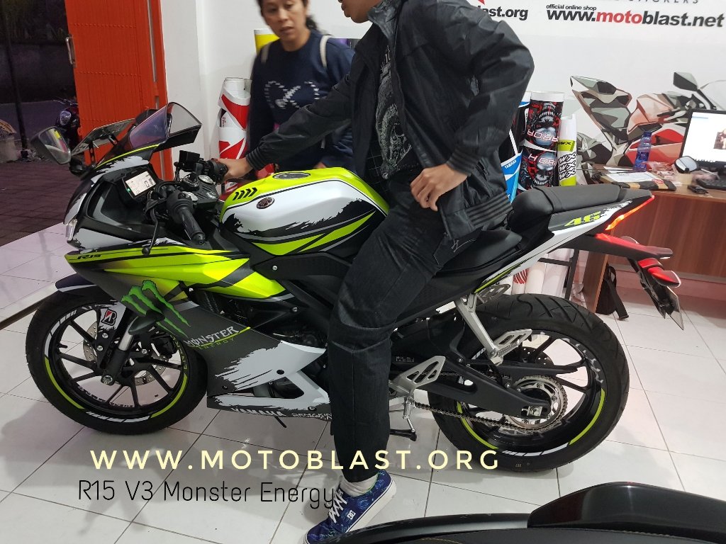 Decal R15 V3 Motoblast livery Monster energy - MOTOBLAST