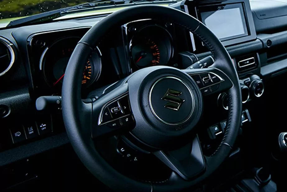 Suzuki Jimny 2018, harga dan Spesifikasi di Indonesia - MOTOBLAST