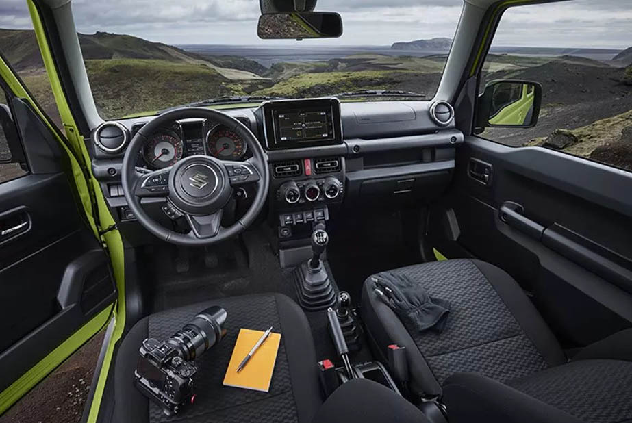 Suzuki Jimny 2018, harga dan Spesifikasi di Indonesia - MOTOBLAST