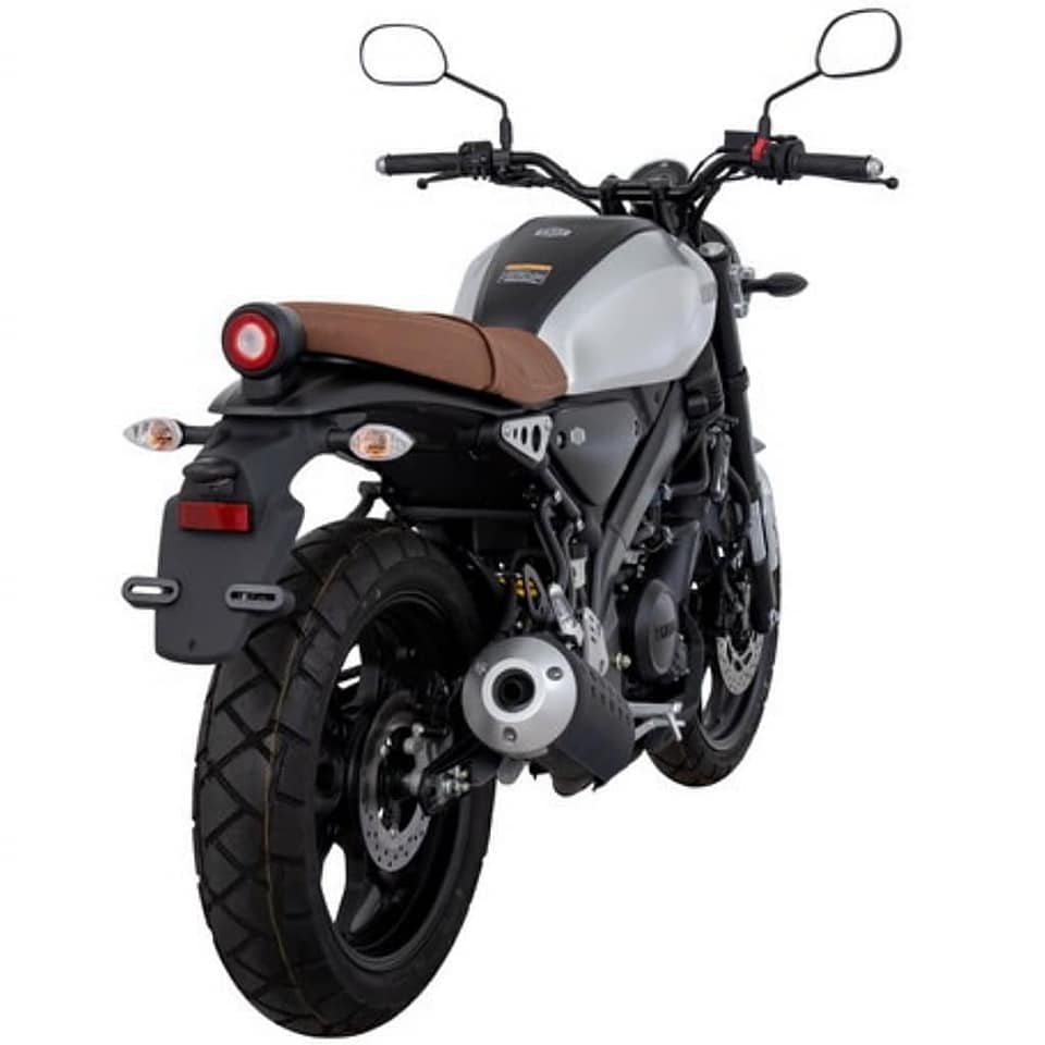 Yamaha XSR 155, Spesifikasi lengkap, fitur, dan Foto - MOTOBLAST