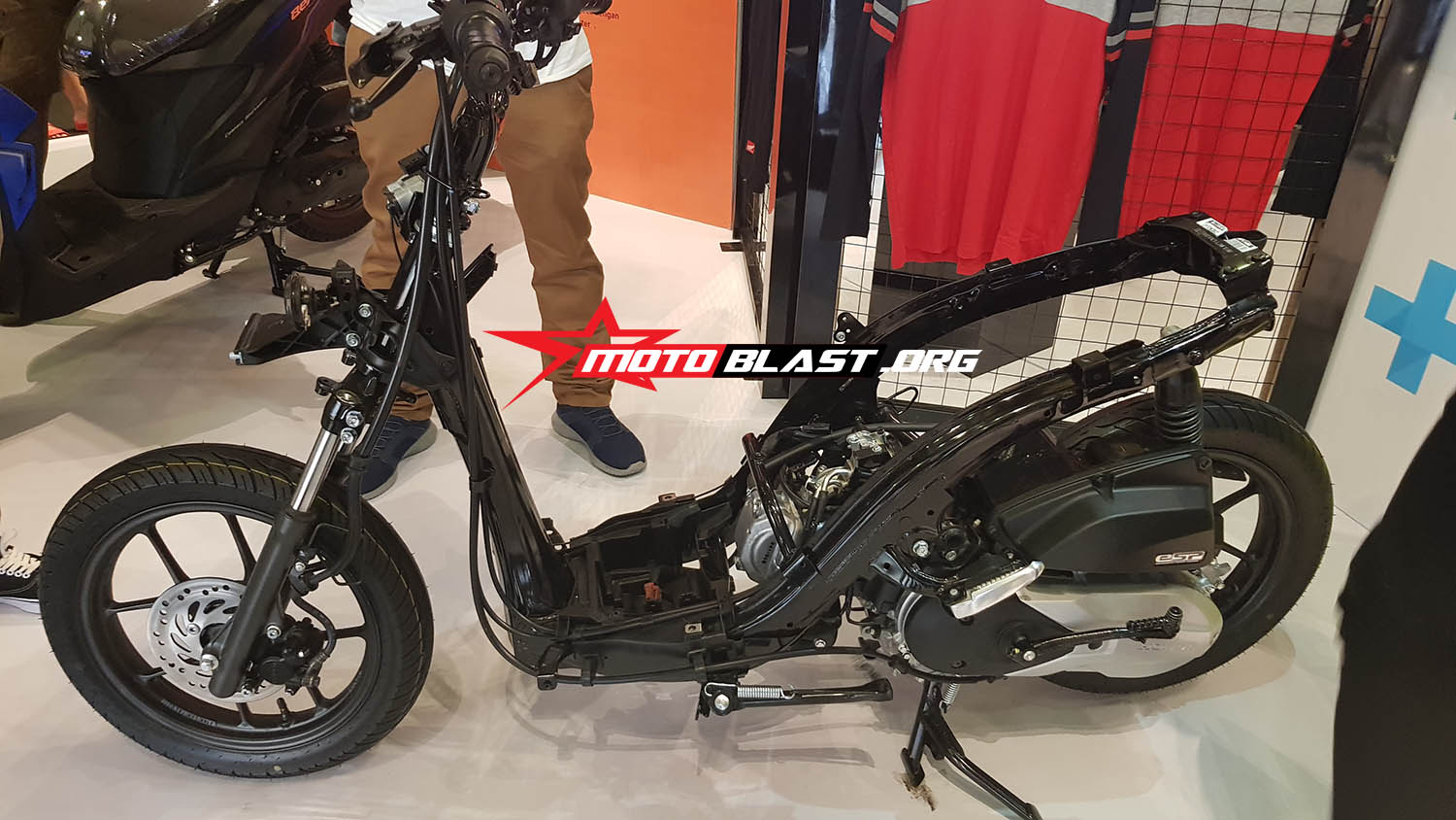 New beAT Ganteng maksimal modal Velg Gold - MOTOBLAST