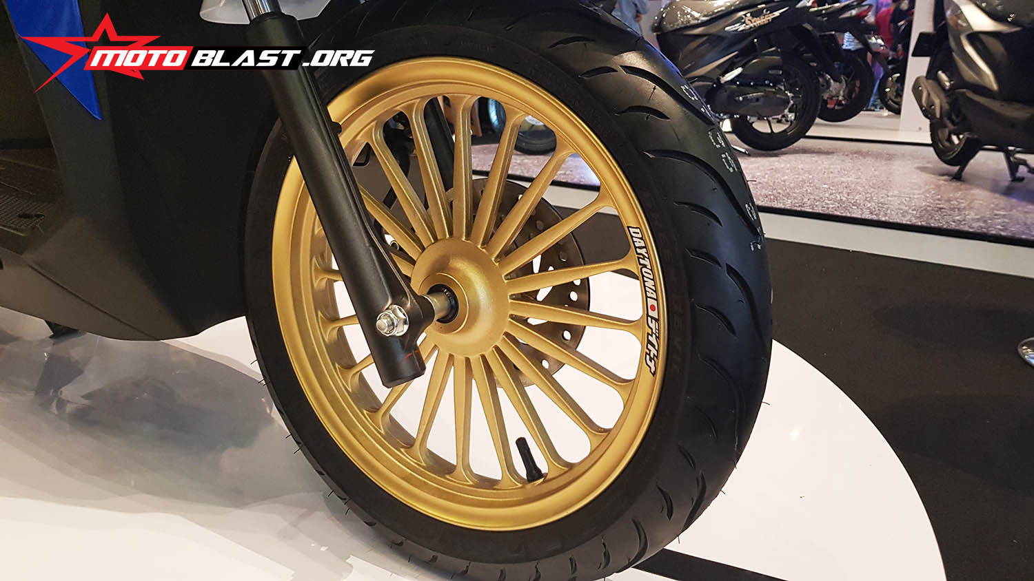 New beAT Ganteng maksimal modal Velg Gold - MOTOBLAST