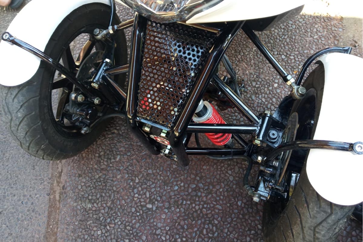 Keren! Rider Bali Modifikasi Yamaha Freego miliknya Menyerupai Tricity ...