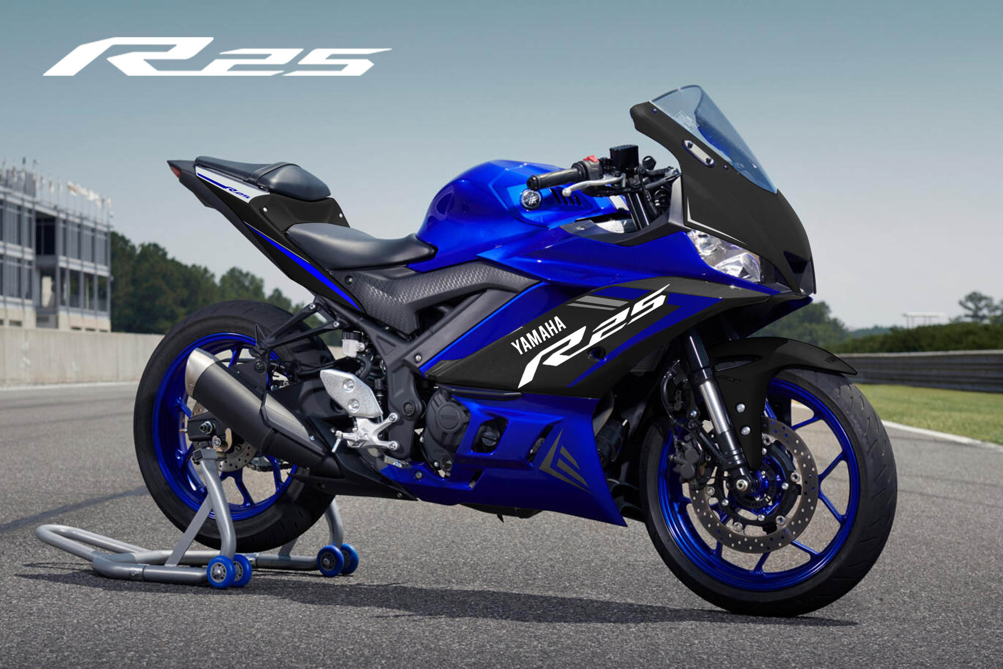 Yamaha New R25 lebih keren dengan livery simpel racing begini - MOTOBLAST