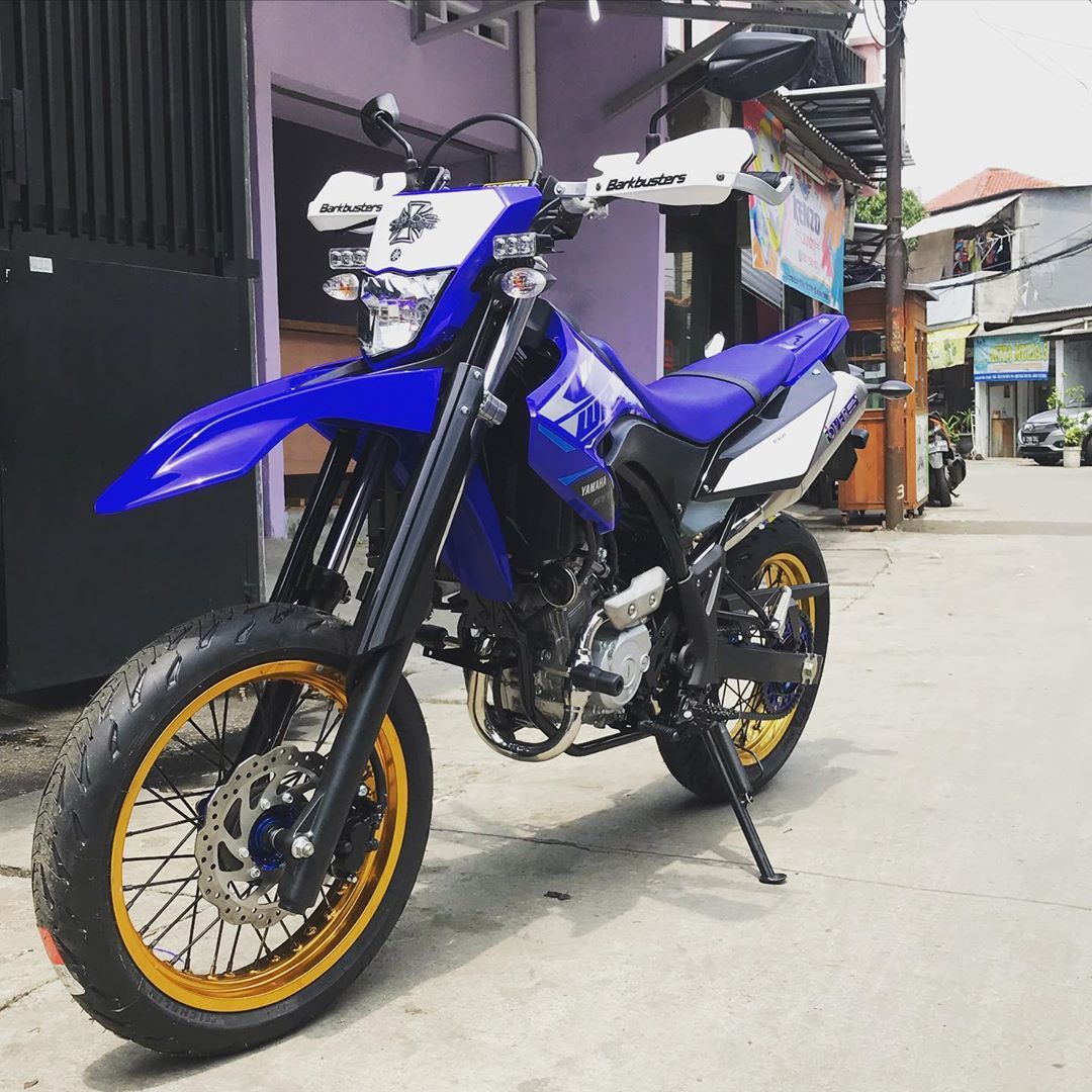 Yamaha WR155 Gaya supermoto, ini inspirasinya bikin ngiler - MOTOBLAST