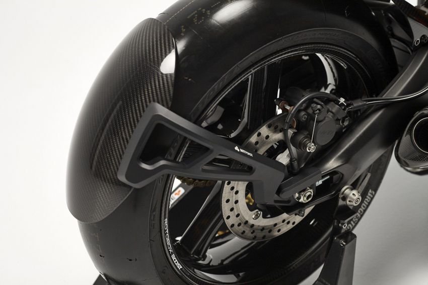 Ketika Yamaha XSR900 di custom body kit karbon XR9 Bottpower - MOTOBLAST