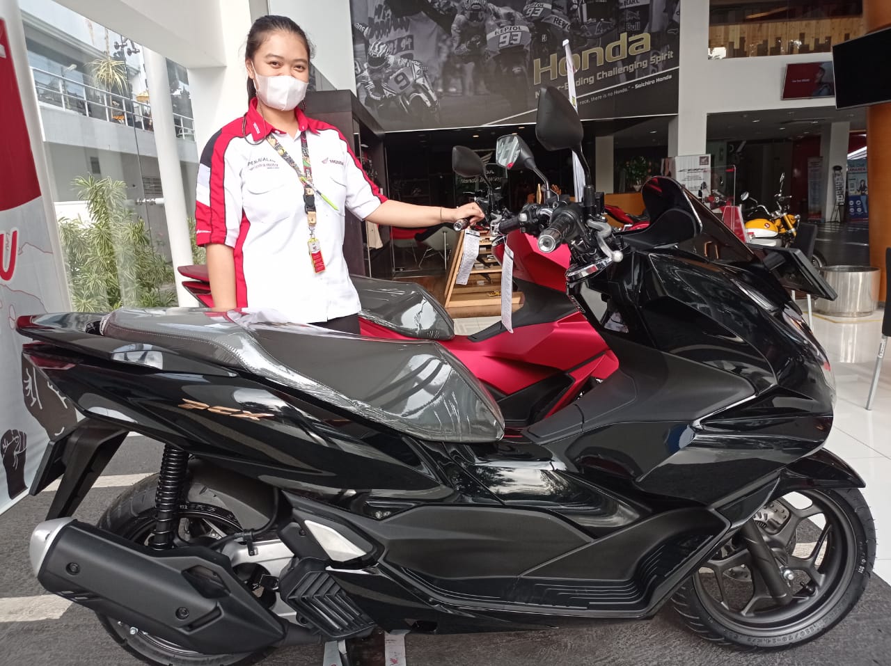Honda All New PCX 160 resmi rilis di Bali, harga Rp 31 Jutaan - MOTOBLAST