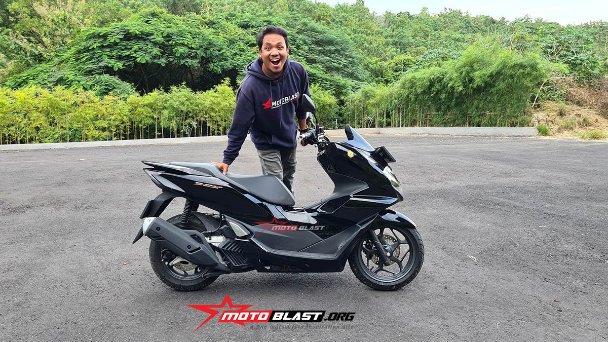 Begini Posisi Riding All New Honda PCX 160 Pada Biker Tinggi Badan 160 ...