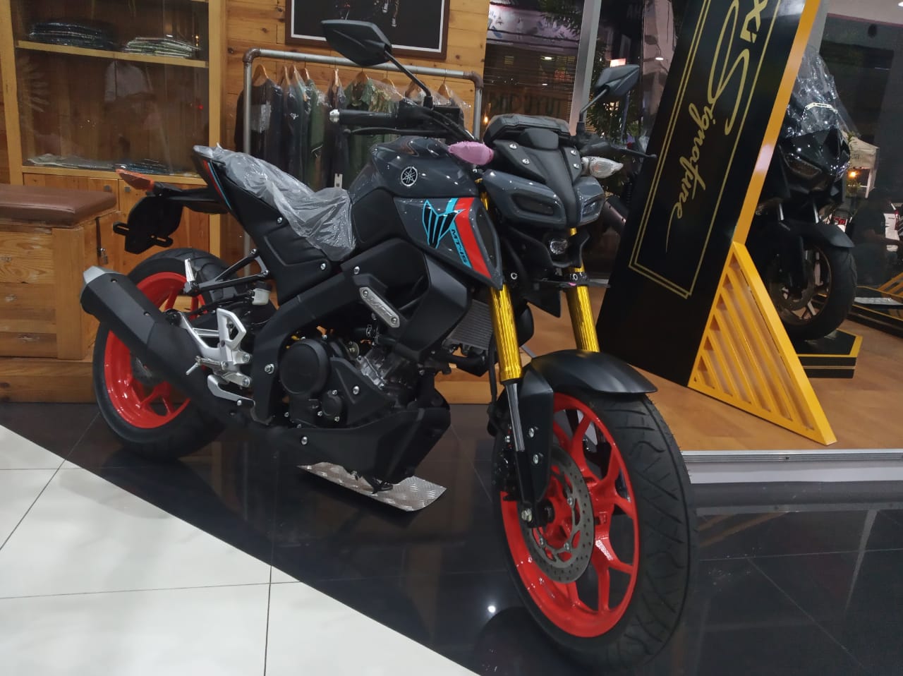 Yamaha MT-15 Metallic Dark Grey di Bali Harga terpaut tipis dari harga ...
