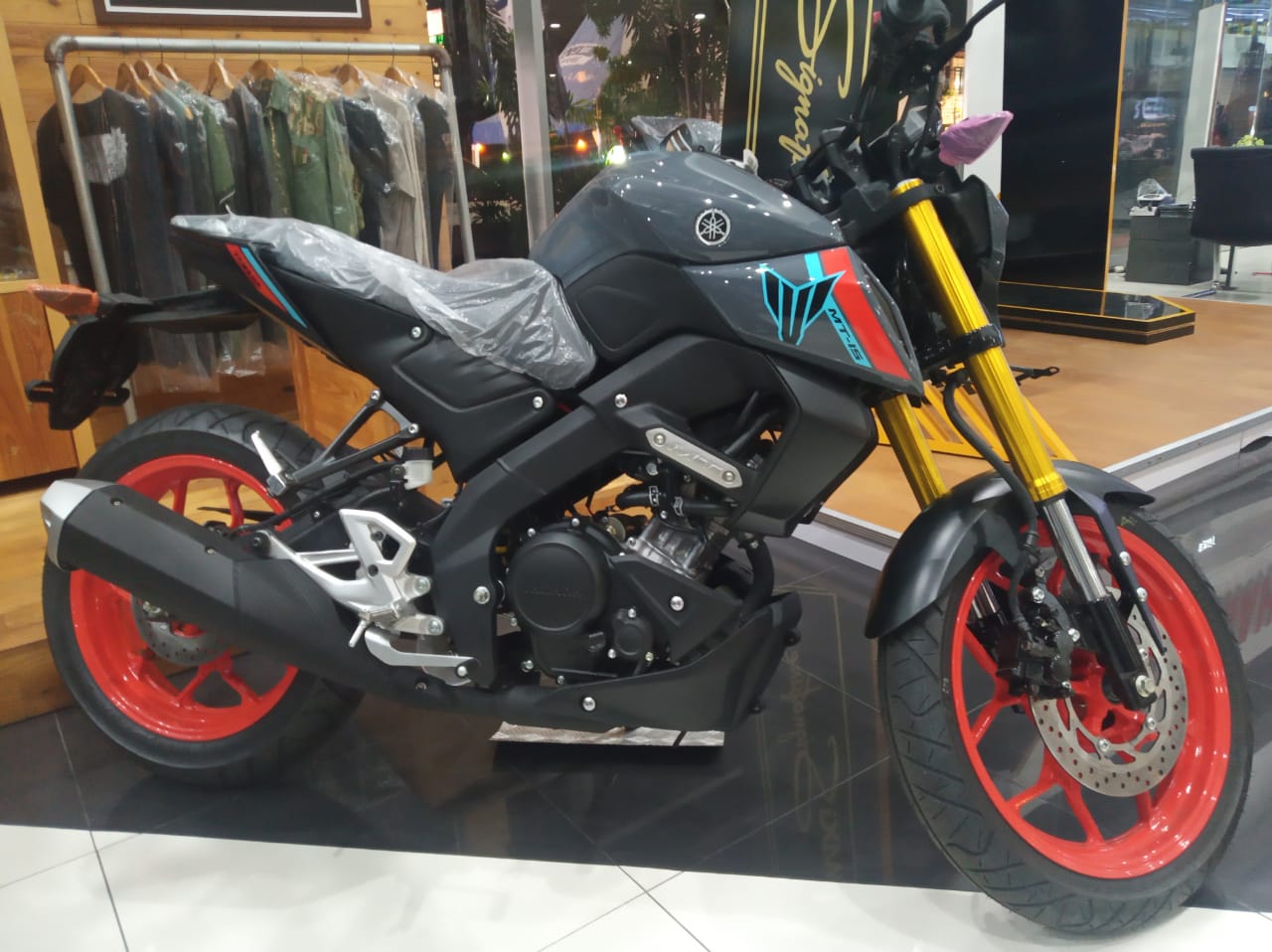 Yamaha MT-15 Metallic Dark Grey di Bali Harga terpaut tipis dari harga ...