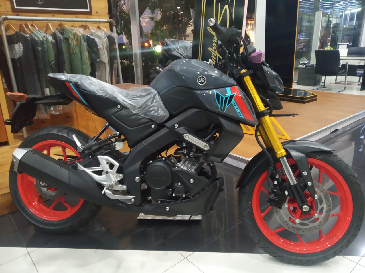 Yamaha MT-15 Metallic Dark Grey di Bali Harga terpaut tipis dari harga ...