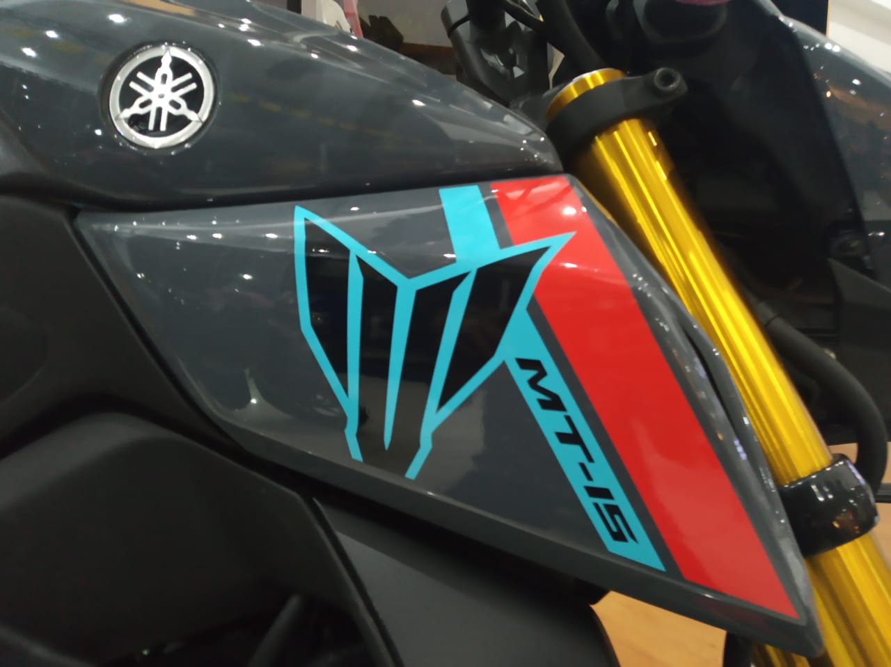 Yamaha MT-15 Metallic Dark Grey di Bali Harga terpaut tipis dari harga ...