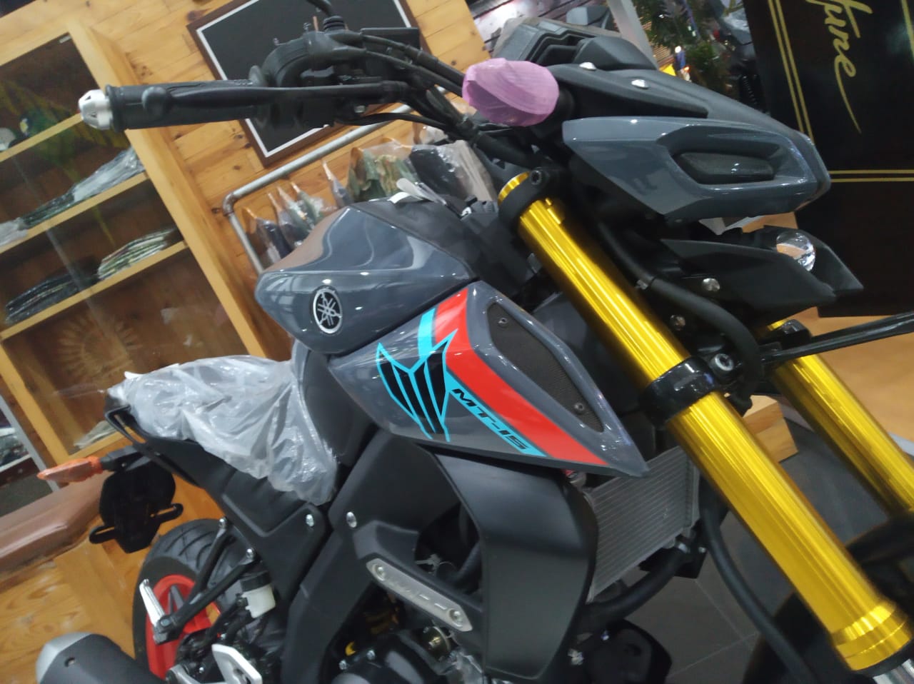 Yamaha MT-15 Metallic Dark Grey di Bali Harga terpaut tipis dari harga ...