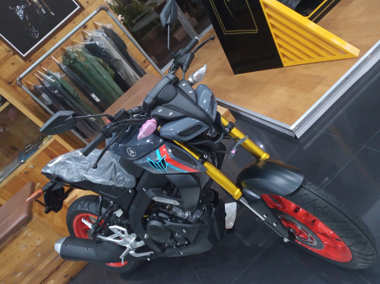 Yamaha MT-15 Metallic Dark Grey di Bali Harga terpaut tipis dari harga ...