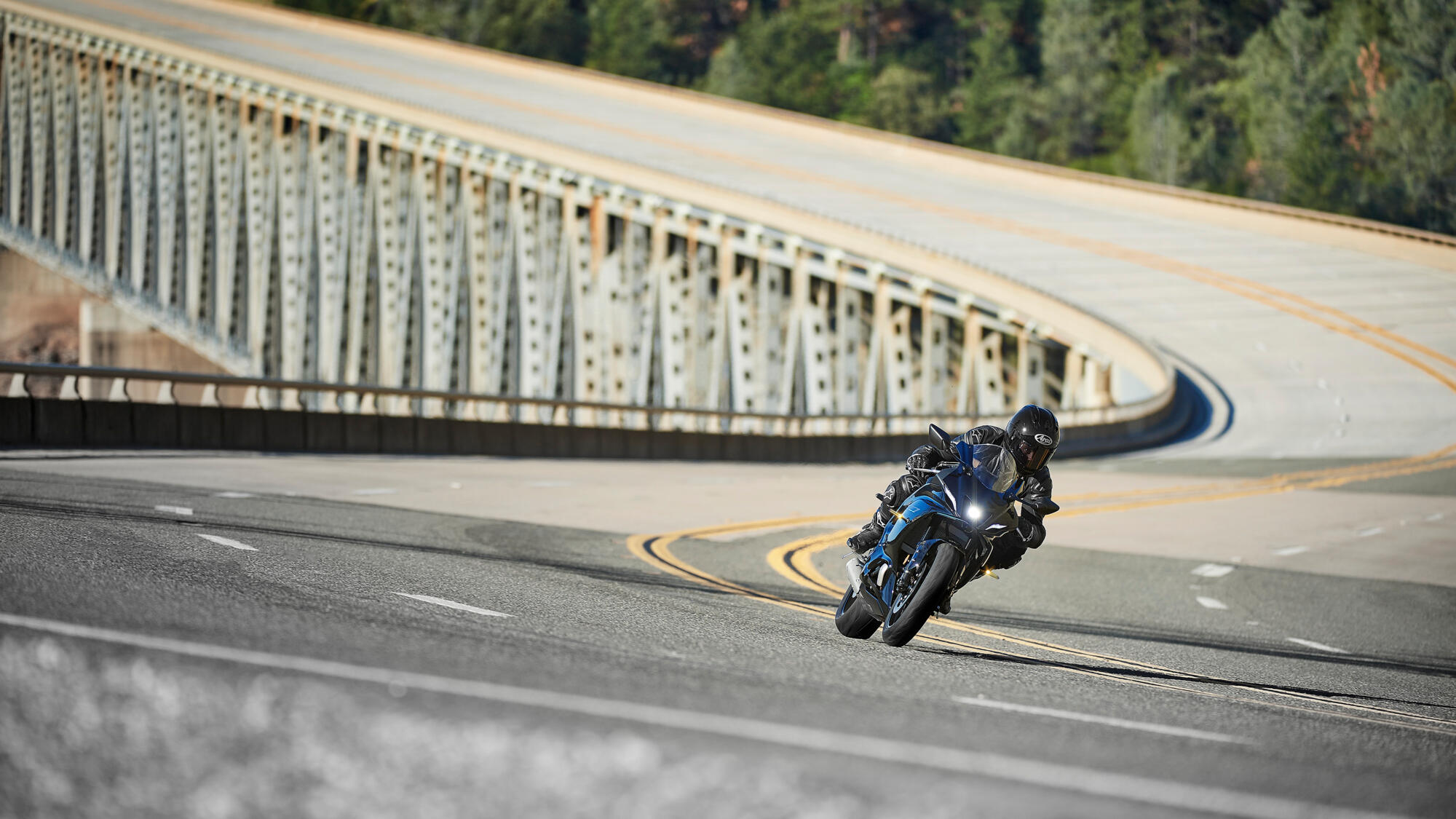 Yamaha YZF R7 resmi rilis, berikut spesifikasi, pilihan warna dan Mega ...