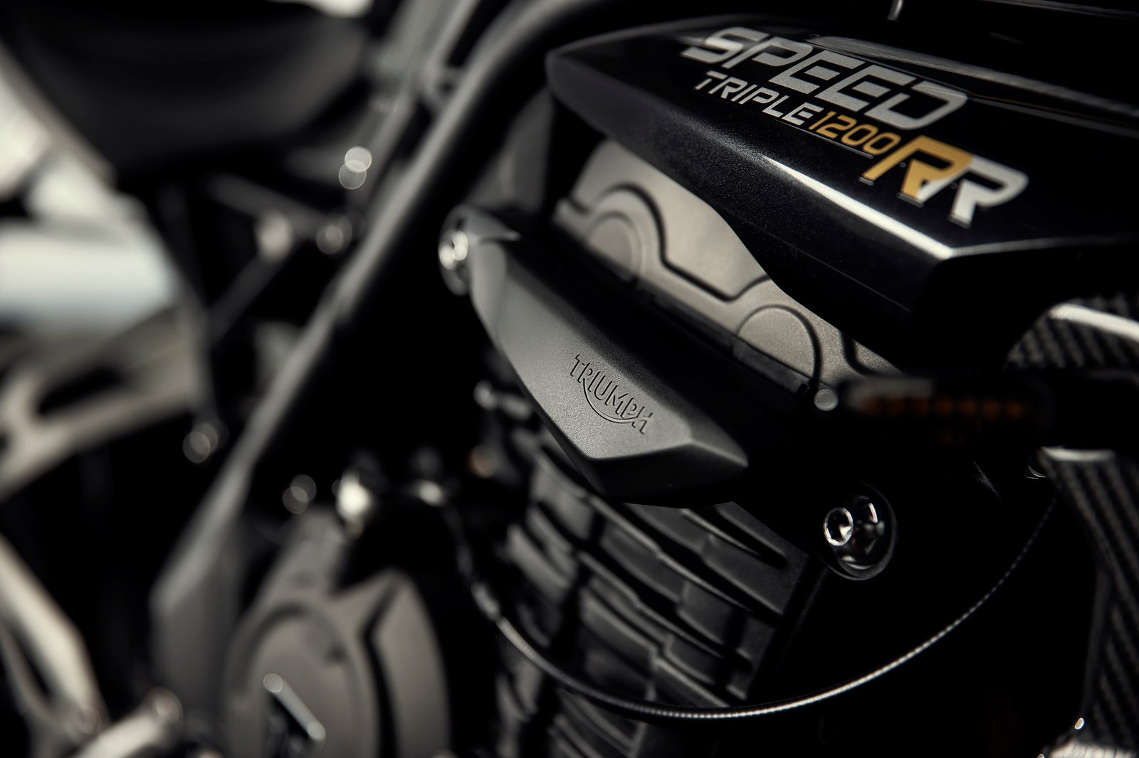 Triumph Speed Triple 1200RR 2021 resmi di rilis world debut - MOTOBLAST