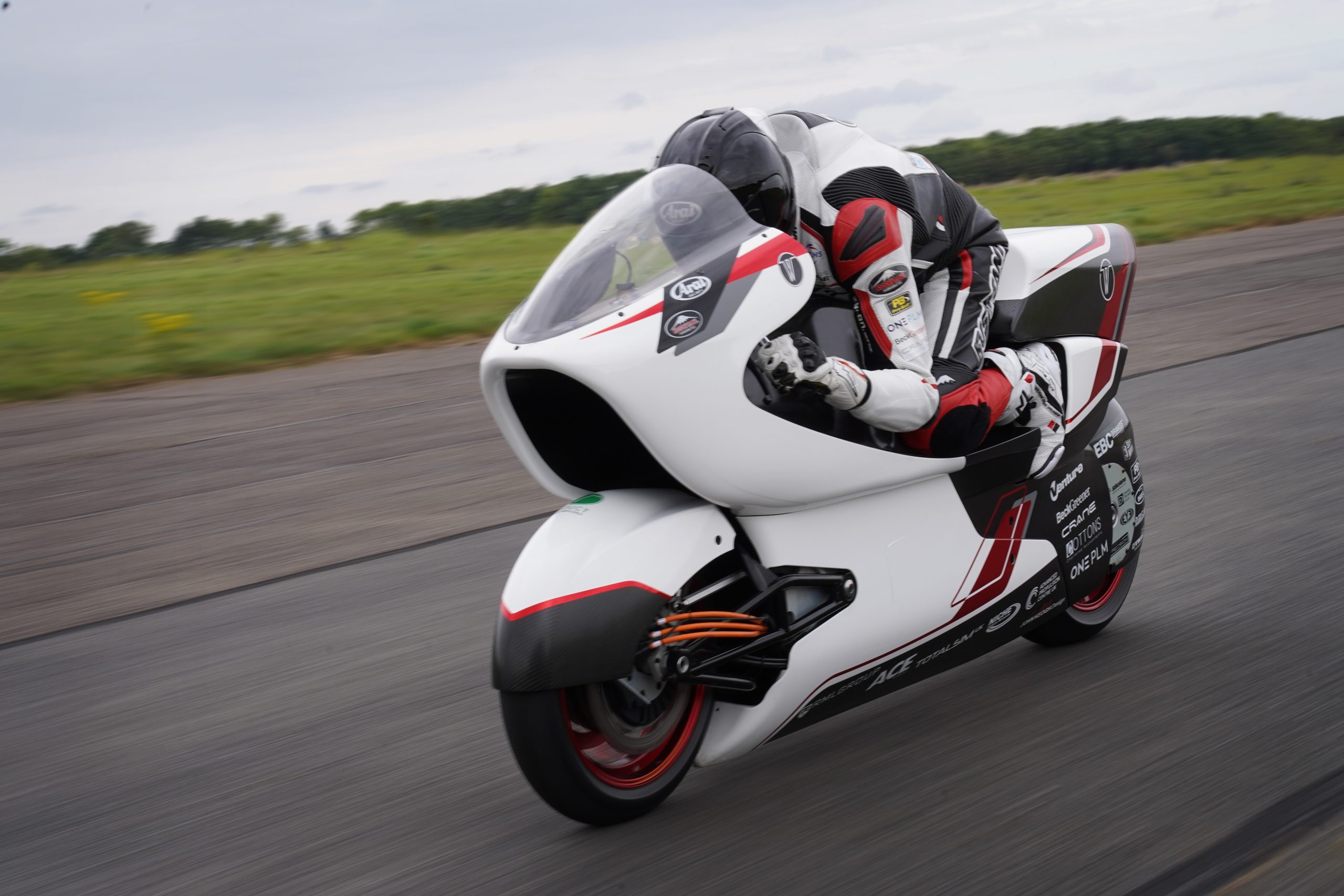 White Motorcycle WMC250EV motor listrik yang bisa melaju kencang hingga ...