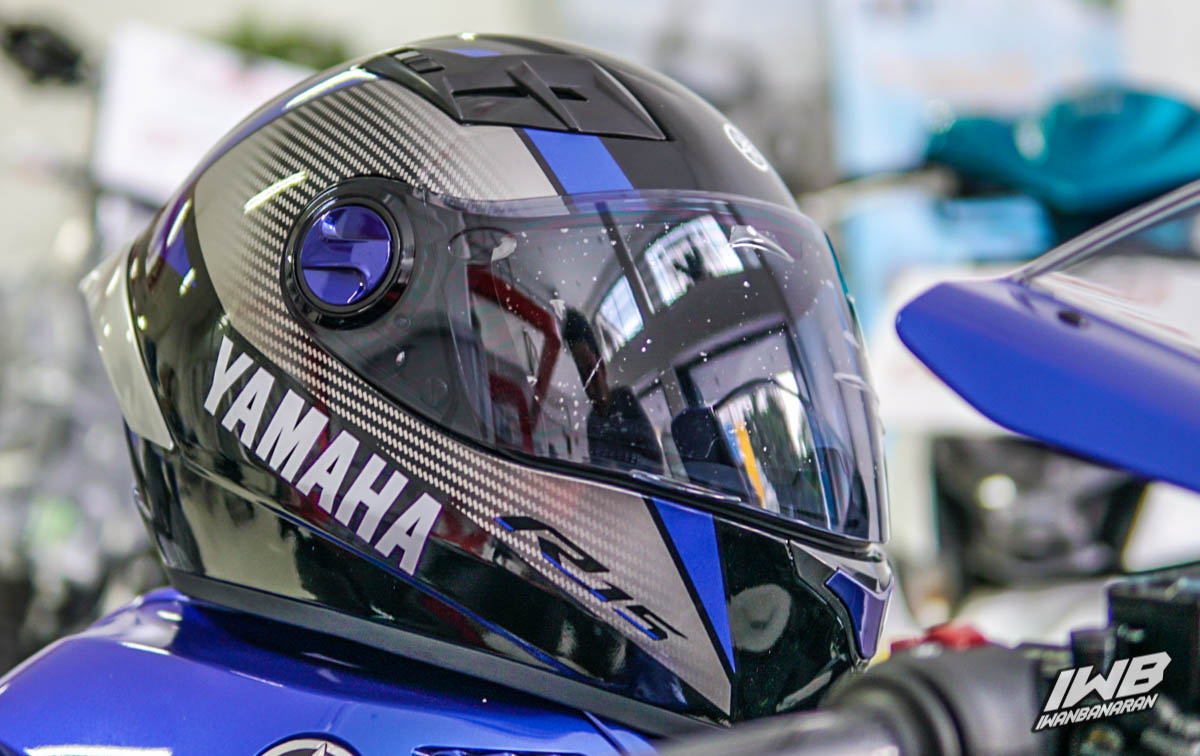 Helm Hadiah setiap beli Yamaha R15 V4 Keren banget yah?!! - MOTOBLAST