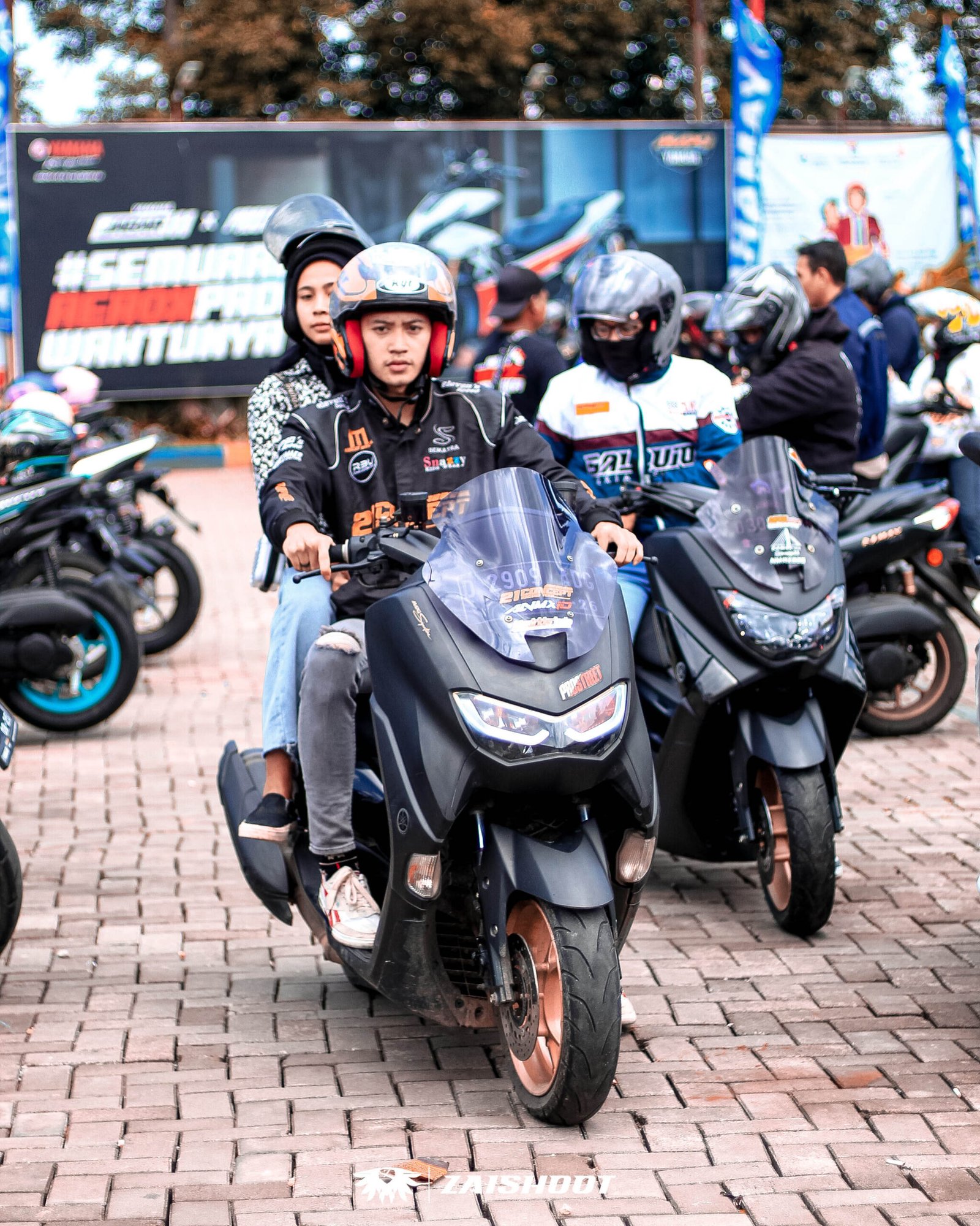 Modifikasi Striping Honda ADV 160 Safety GP BMW livery - MOTOBLAST