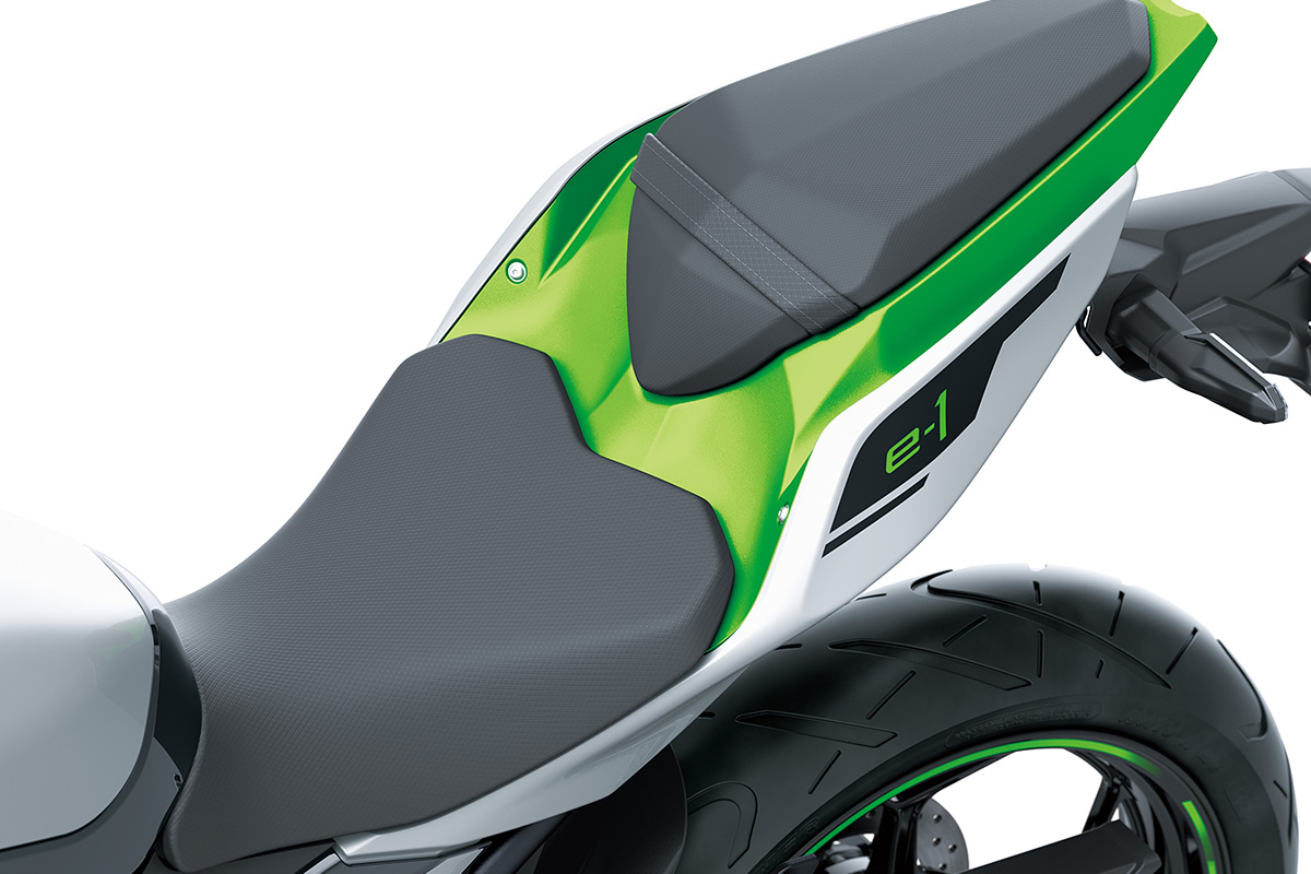 Kawasaki Ninja E1 dan Z E1 resmi rilis di Indonesia harga murah cuma Rp ...