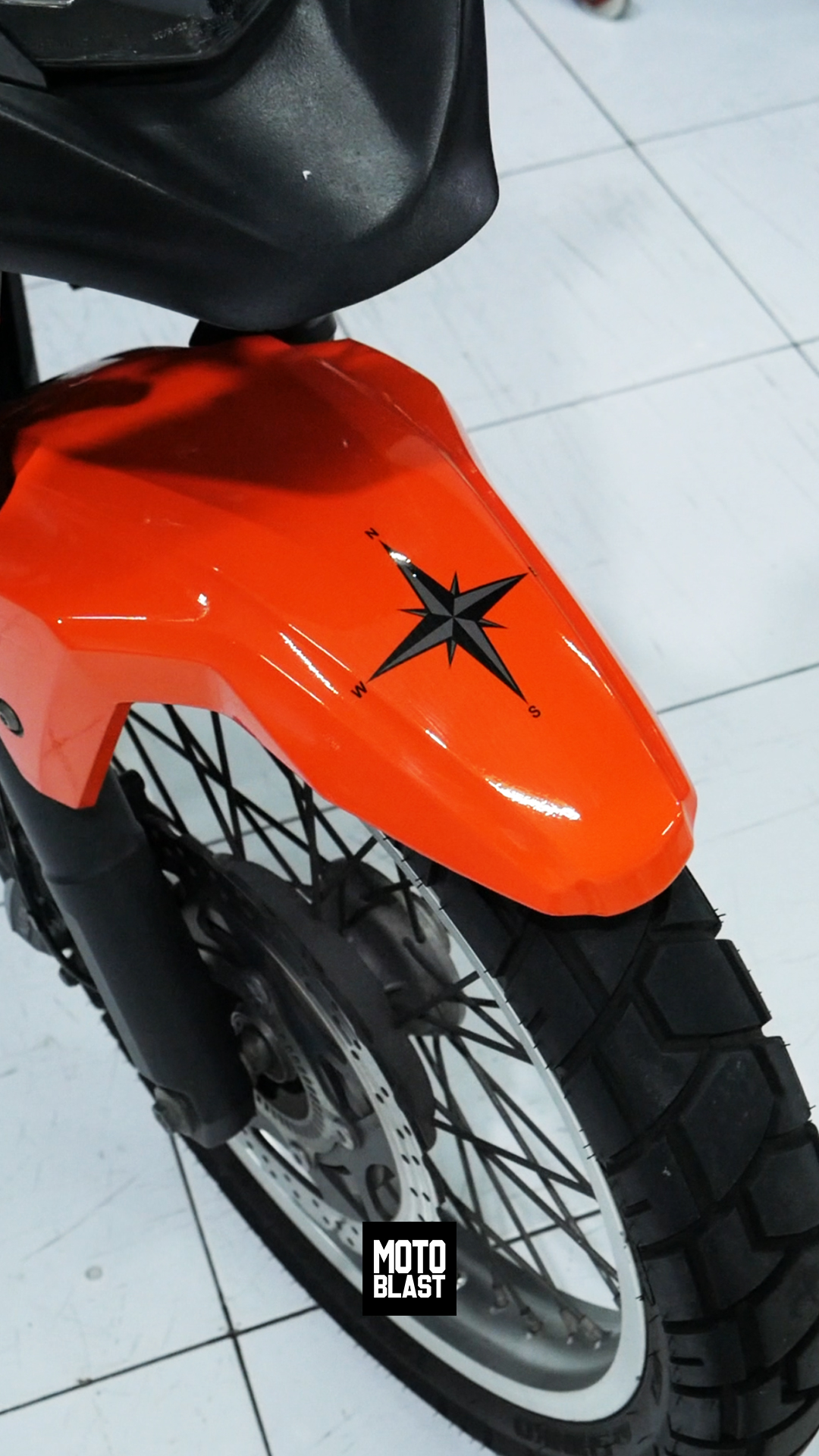 Kawasaki Versys X 250 Adventure Orange - MOTOBLAST