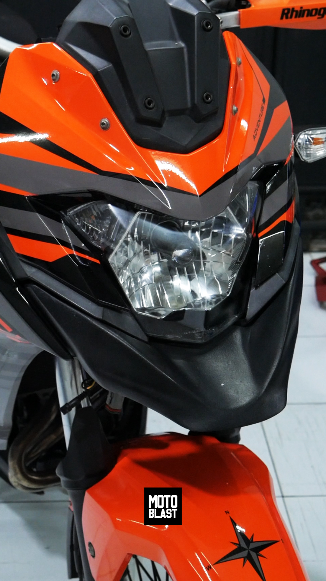 Kawasaki Versys X 250 Adventure Orange - MOTOBLAST