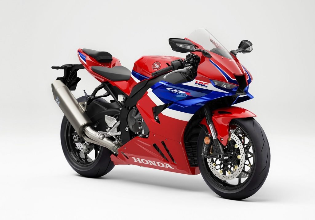 Hadirkan Sensasi MotoGP, AHM Luncurkan Motor Supersport CBR1000RR-R ...