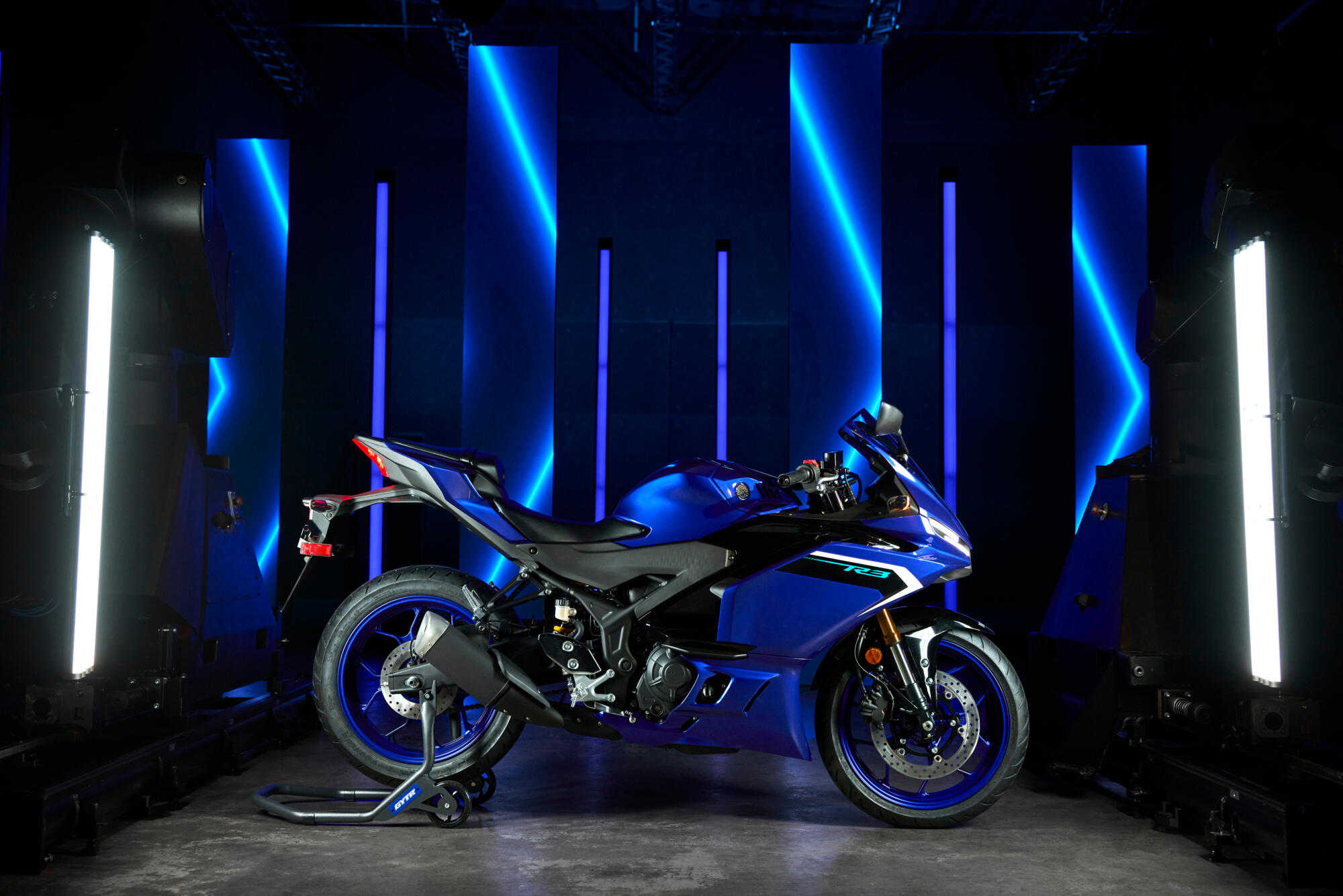 Yamaha New R3 terbaru 2025 resmi rilis tanda New R25 terbaru 2025 ...