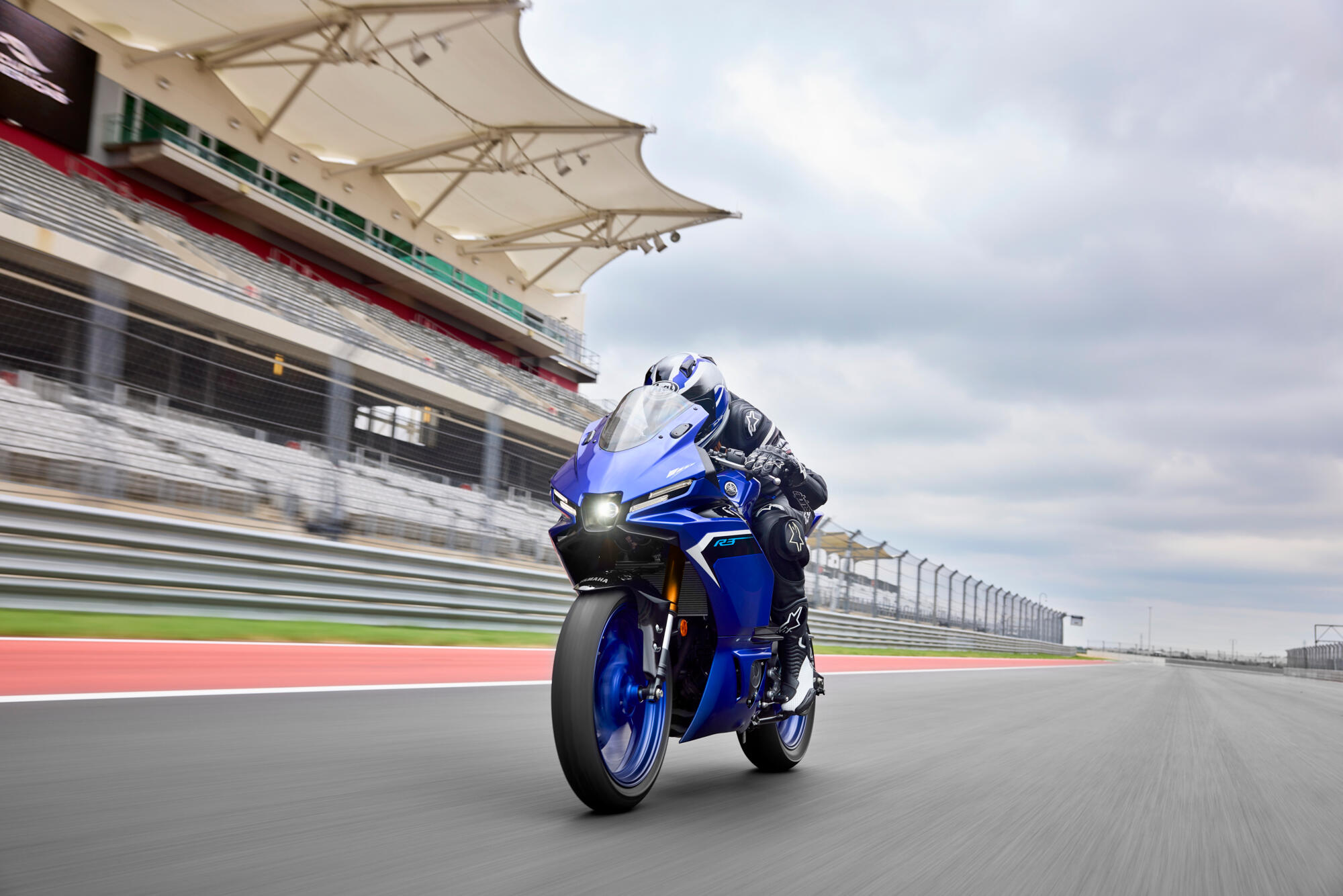 Yamaha New R3 terbaru 2025 resmi rilis tanda New R25 terbaru 2025 ...