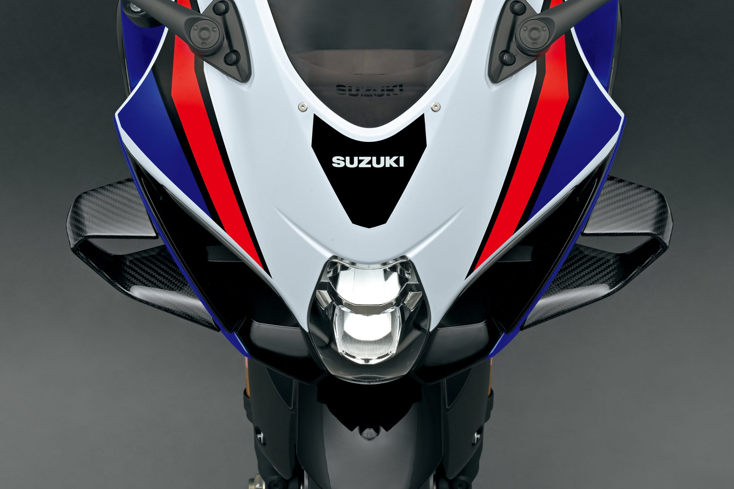Suzuki GSX-R1000R 2026 Versi 40th Anniversary resmi rilis - MOTOBLAST